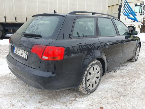 White Audi A4 2005 in Kaunas, with an engine capacity of 2.00 L and mileage of 350 thousand km for 1999 €, photo 4 on AUTOMOTO.COM.LV