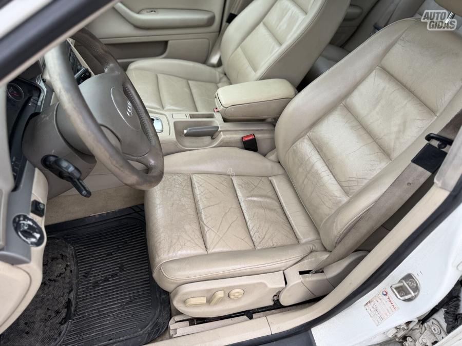 White Audi A4 2006 in Ukmerge, with an engine capacity of 1.80 L and mileage of 320 thousand km for 650 €, photo 11 on AUTOMOTO.COM.LV