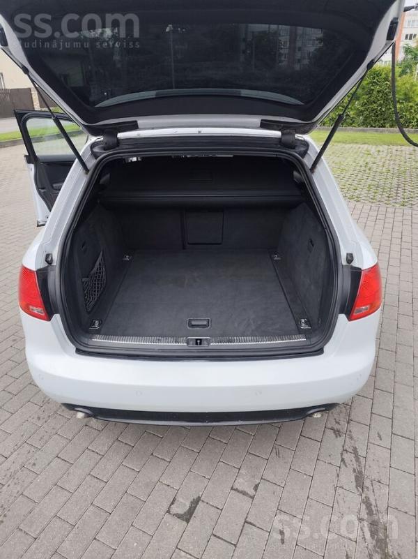 White Audi A4 2007 in Jurmala, with an engine capacity of 2.00 L and mileage of 276 thousand km for 4500 €, photo 9 on AUTOMOTO.COM.LV