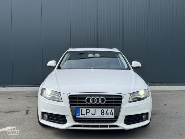 Balts Audi A4 2008 Panevēža, ar dzinēja tilpumu 2.00 L un nobraukumu 470 tūkst. km par 3690 €, foto 3 vietnē AUTOMOTO.COM.LV