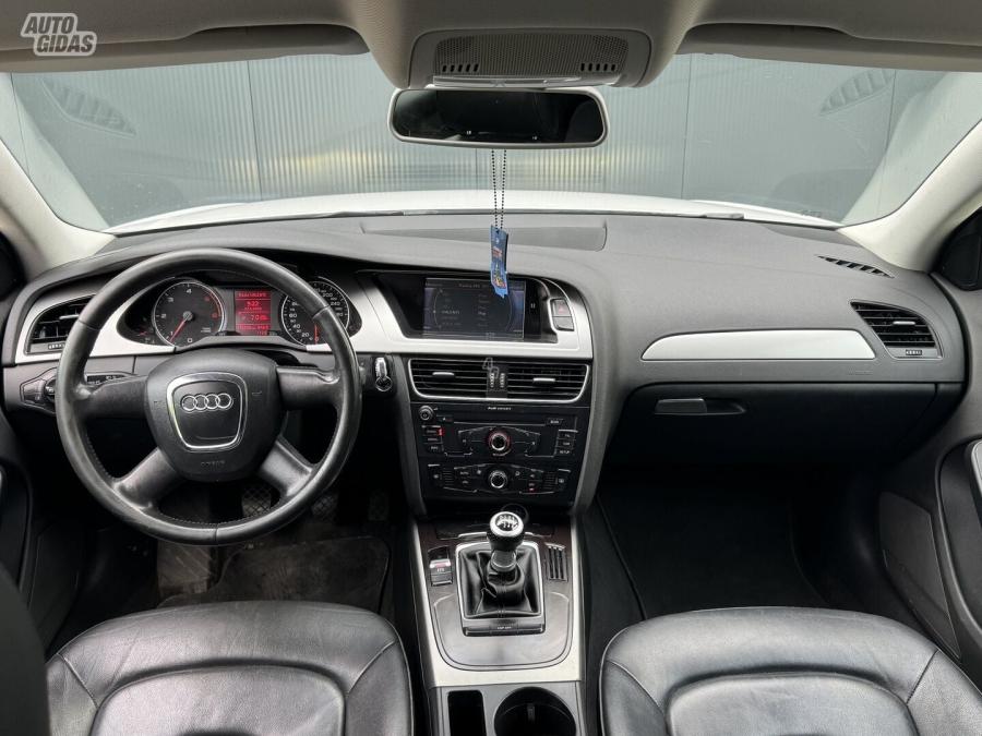 Balts Audi A4 2008 Panevēža, ar dzinēja tilpumu 2.00 L un nobraukumu 470 tūkst. km par 3690 €, foto 14 vietnē AUTOMOTO.COM.LV