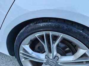 White Audi A4 2008 in Vilnius, with an engine capacity of 1.97 L and mileage of 275 thousand km for 4200 €, photo 10 on AUTOMOTO.COM.LV
