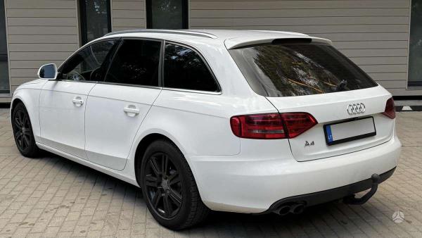 Balts Audi A4 2008 Viļņa, ar dzinēja tilpumu 1.97 L un nobraukumu 289 tūkst. km par 4500 €, foto 3 vietnē AUTOMOTO.COM.LV