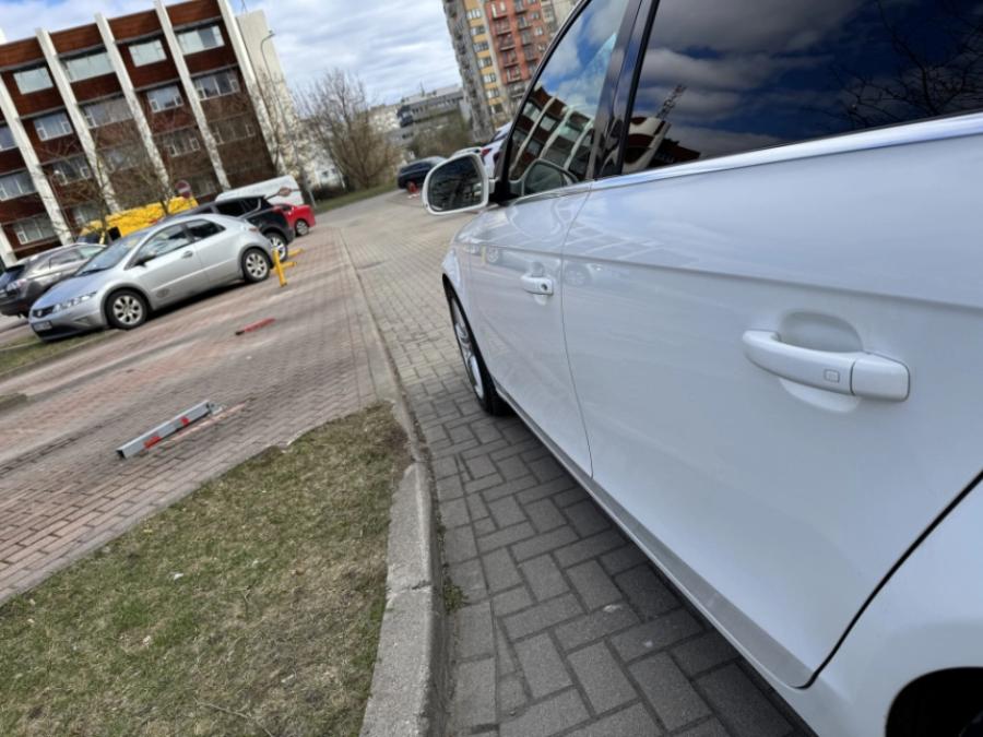 Balts Audi A4 2008 Rīga, ar dzinēja tilpumu 2.00 L un nobraukumu 330 tūkst. km par 4990 €, foto 6 vietnē AUTOMOTO.COM.LV