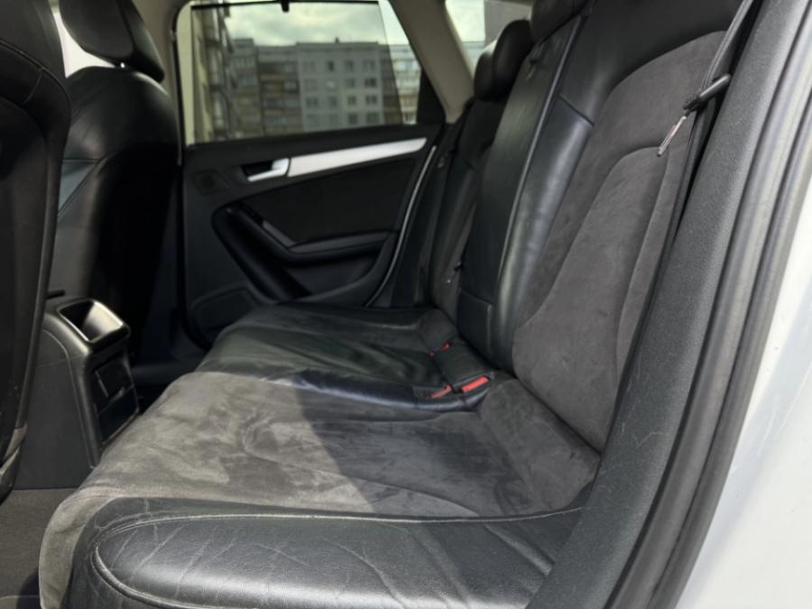 Balts Audi A4 2008 Rīga, ar dzinēja tilpumu 2.00 L un nobraukumu 330 tūkst. km par 4990 €, foto 17 vietnē AUTOMOTO.COM.LV