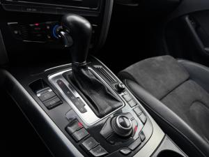 Balts Audi A4 2008 Rīga, ar dzinēja tilpumu 2.00 L un nobraukumu 330 tūkst. km par 4990 €, foto 19 vietnē AUTOMOTO.COM.LV
