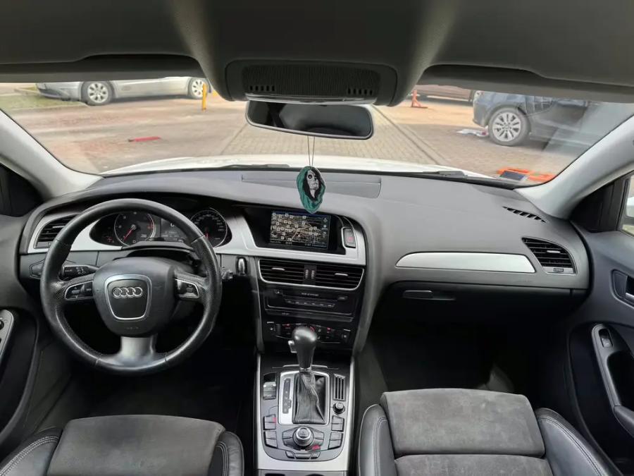 White Audi A4 2008 in Riga, with an engine capacity of 2.00 L and mileage of 330 thousand km for 4990 €, photo 13 on AUTOMOTO.COM.LV