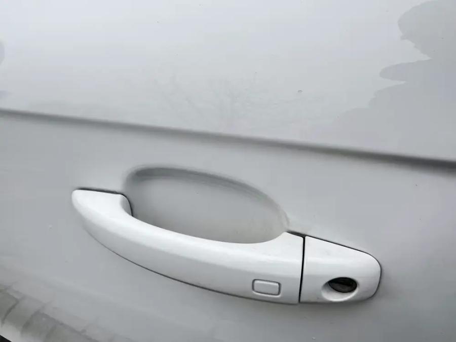 White Audi A4 2008 in Riga, with an engine capacity of 2.00 L and mileage of 266 thousand km for 4690 €, photo 9 on AUTOMOTO.COM.LV