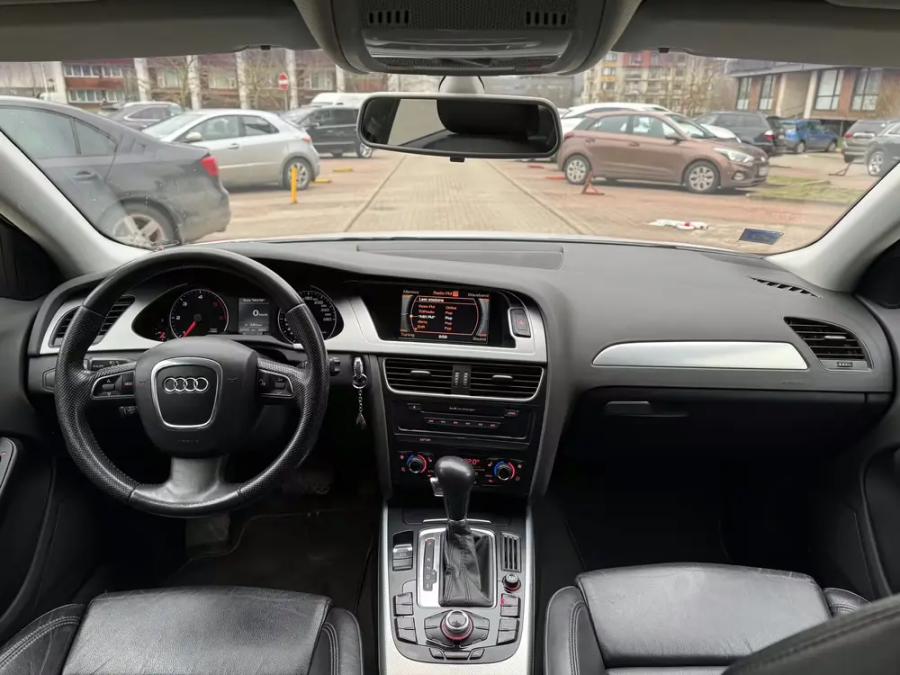 White Audi A4 2008 in Riga, with an engine capacity of 2.00 L and mileage of 266 thousand km for 4690 €, photo 13 on AUTOMOTO.COM.LV