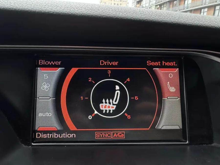 White Audi A4 2008 in Riga, with an engine capacity of 2.00 L and mileage of 266 thousand km for 4690 €, photo 16 on AUTOMOTO.COM.LV