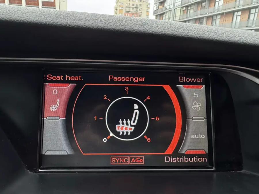 White Audi A4 2008 in Riga, with an engine capacity of 2.00 L and mileage of 266 thousand km for 4690 €, photo 17 on AUTOMOTO.COM.LV