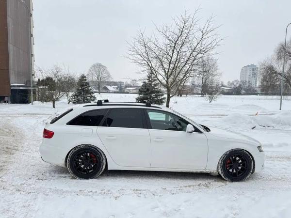 Balts Audi A4 2008 Rīga, ar dzinēja tilpumu 2.00 L un nobraukumu 355 tūkst. km par 4990 €, foto 2 vietnē AUTOMOTO.COM.LV