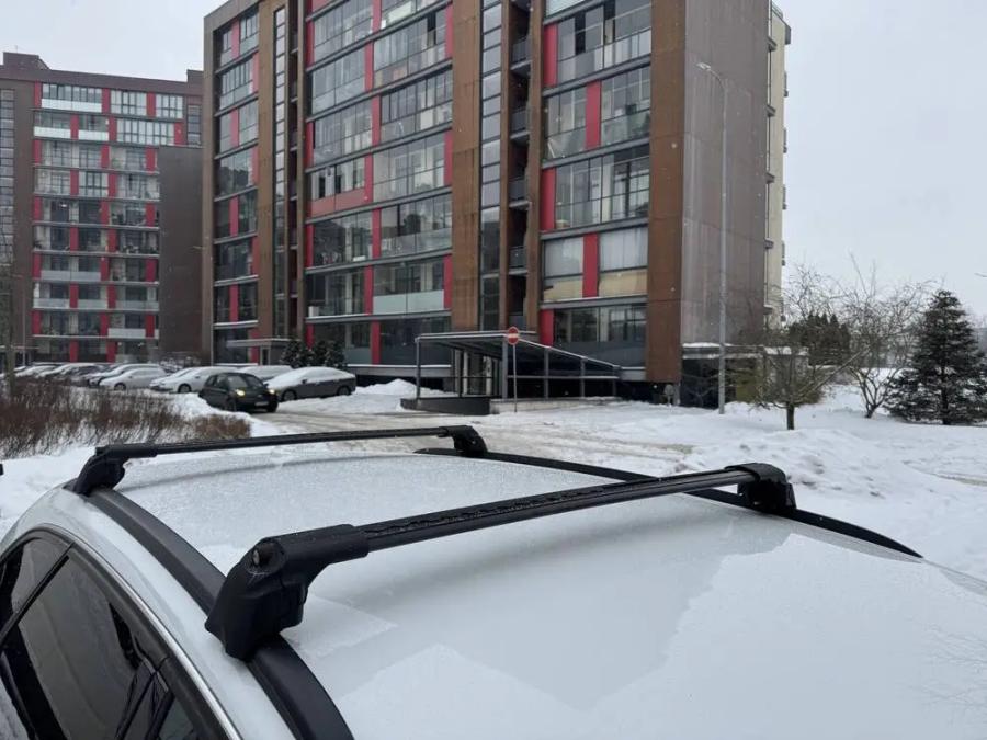 White Audi A4 2008 in Riga, with an engine capacity of 2.00 L and mileage of 355 thousand km for 4990 €, photo 6 on AUTOMOTO.COM.LV