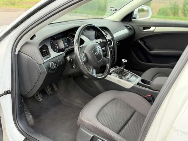 Balts Audi A4 2008 Viļņa, ar dzinēja tilpumu 1.80 L un nobraukumu 352 tūkst. km par 2750 €, foto 7 vietnē AUTOMOTO.COM.LV