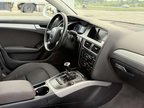 White Audi A4 2008 in Vilnius, with an engine capacity of 1.80 L and mileage of 352 thousand km for 2750 €, photo 10 on AUTOMOTO.COM.LV