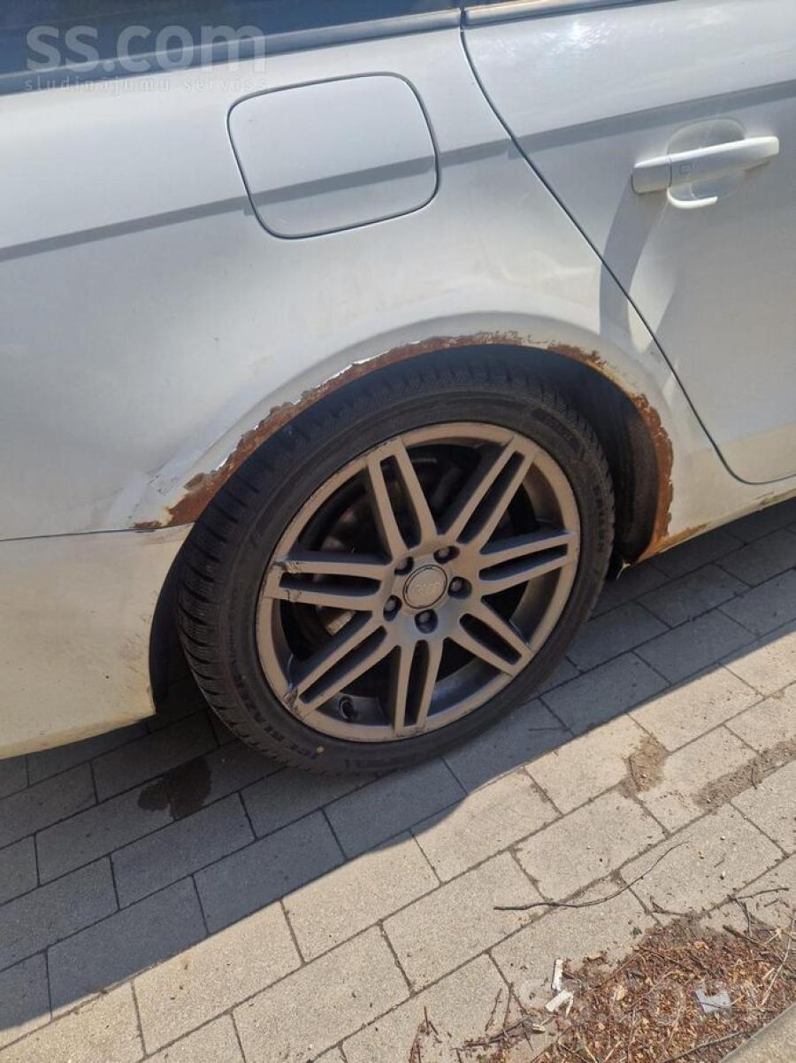 White Audi A4 2008 in Riga, with an engine capacity of 1.80 L and mileage of 0 thousand km for 3200 €, photo 5 on AUTOMOTO.COM.LV
