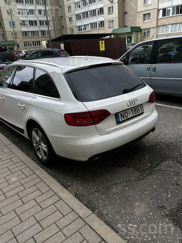 Balts Audi A4 2008 Daugavpils, ar dzinēja tilpumu 2.70 L un nobraukumu 280 tūkst. km par 3400 €, foto 4 vietnē AUTOMOTO.COM.LV