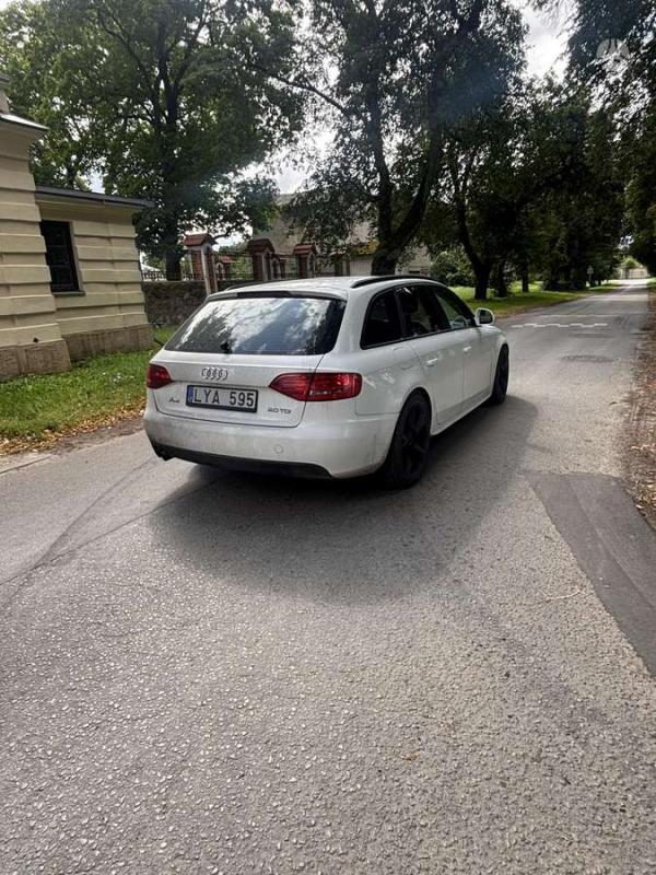 Balts Audi A4 2008 Viļņa, ar dzinēja tilpumu 2.00 L un nobraukumu 345 tūkst. km par 3000 €, foto 3 vietnē AUTOMOTO.COM.LV