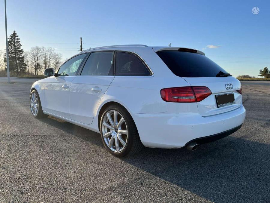 White Audi A4 2008 in Raseiniai, with an engine capacity of 2.97 L and mileage of 313 thousand km for 6650 €, photo 5 on AUTOMOTO.COM.LV