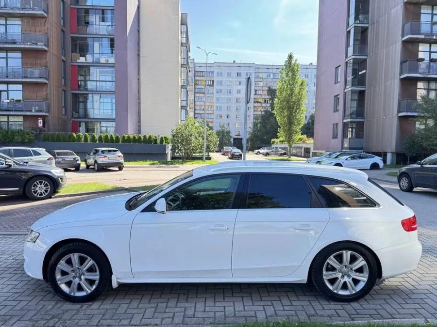 Белый Ауди А4 2008 в Рига, объемом двигателя 2.00 л и пробегом 277 тыс. км за 3990 €, фото 5 на AUTOMOTO.COM.LV