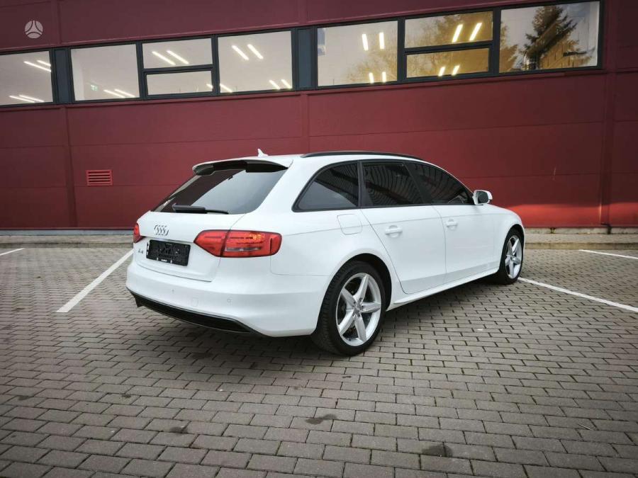 Balts Audi A4 2009 Kauņa, ar dzinēja tilpumu 1.98 L un nobraukumu 134 tūkst. km par 5450 €, foto 5 vietnē AUTOMOTO.COM.LV
