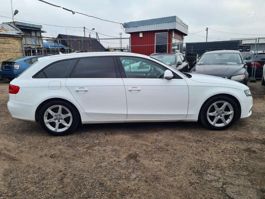White Audi A4 2009 in Kaunas, with an engine capacity of 1.97 L and mileage of 278 thousand km for 4800 €, photo 4 on AUTOMOTO.COM.LV
