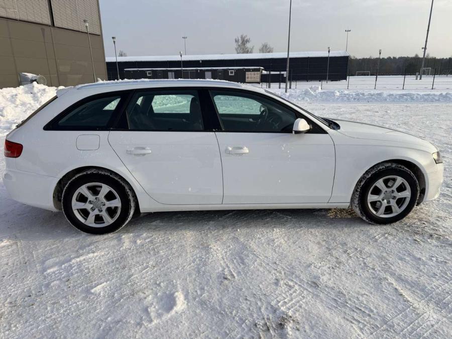 Balts Audi A4 2009 Prienai, ar dzinēja tilpumu 2.00 L un nobraukumu 324 tūkst. km par 3950 €, foto 4 vietnē AUTOMOTO.COM.LV