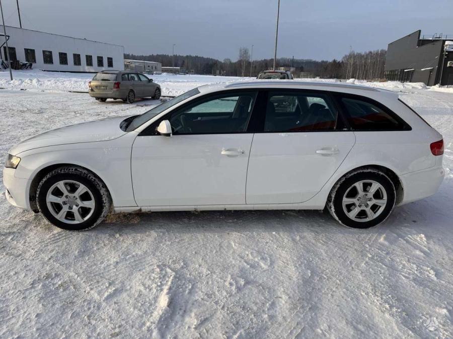 Balts Audi A4 2009 Prienai, ar dzinēja tilpumu 2.00 L un nobraukumu 324 tūkst. km par 3950 €, foto 8 vietnē AUTOMOTO.COM.LV