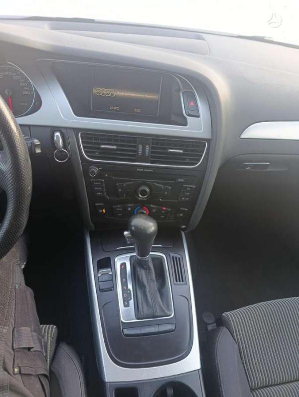 White Audi A4 2009 in Rokiskis, with an engine capacity of 1.97 L and mileage of 350 thousand km for 3200 €, photo 11 on AUTOMOTO.COM.LV