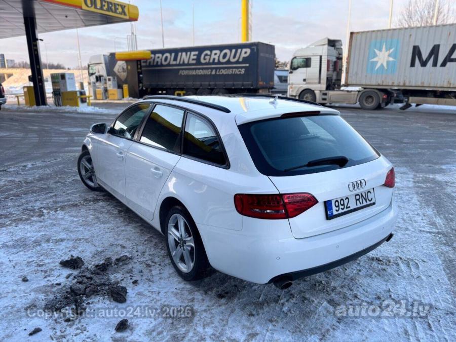 Balts Audi A4 2009 Tallina, ar dzinēja tilpumu 2.70 L un nobraukumu 376 tūkst. km par 3999 €, foto 2 vietnē AUTOMOTO.COM.LV
