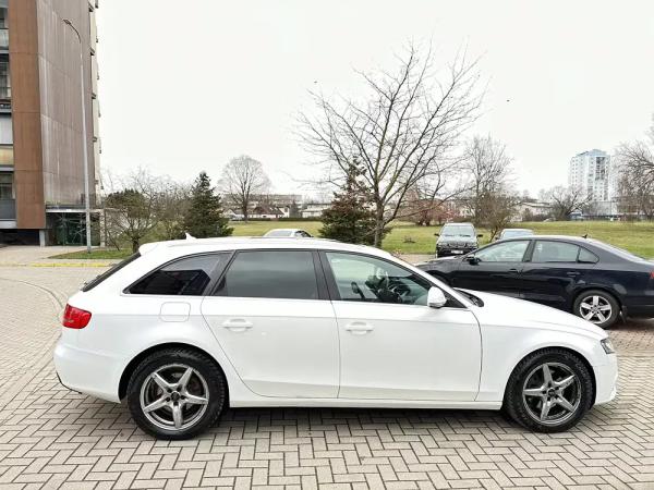 White Audi A4 2009 in Riga, with an engine capacity of 2.00 L and mileage of 380 thousand km for 3990 €, photo 6 on AUTOMOTO.COM.LV