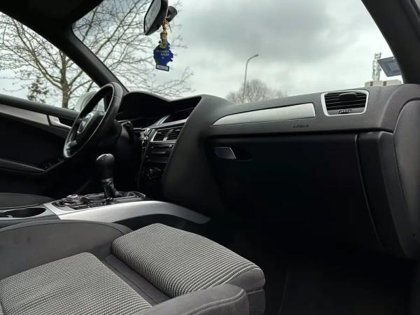 White Audi A4 2009 in Riga, with an engine capacity of 2.00 L and mileage of 380 thousand km for 3990 €, photo 8 on AUTOMOTO.COM.LV