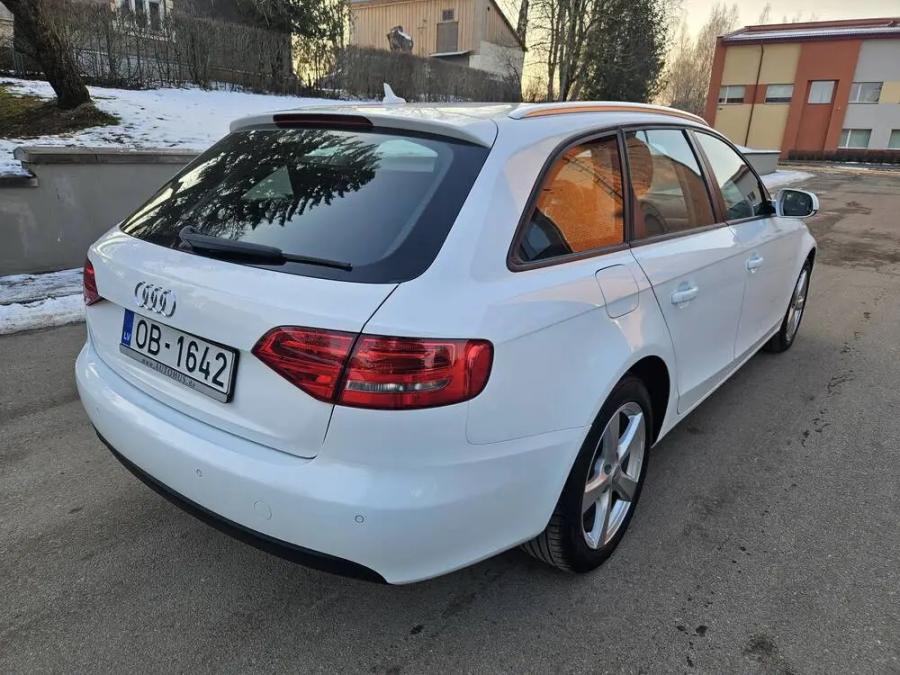 Белый Ауди А4 2009 в Екабпилс, объемом двигателя 2.00 л и пробегом 303 тыс. км за 5990 €, фото 9 на AUTOMOTO.COM.LV