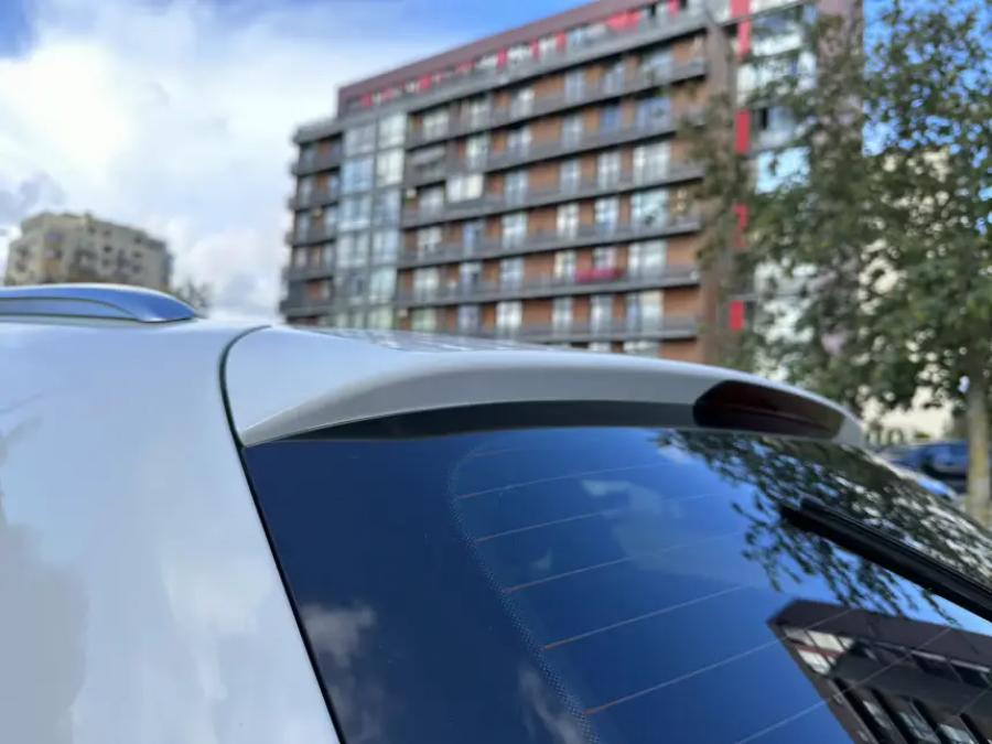 White Audi A4 2009 in Riga, with an engine capacity of 2.00 L and mileage of 293 thousand km for 4990 €, photo 7 on AUTOMOTO.COM.LV