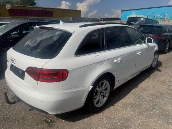 Balts Audi A4 2009 Marijampole, ar dzinēja tilpumu 2.00 L un nobraukumu 500 tūkst. km par 2900 €, foto 2 vietnē AUTOMOTO.COM.LV