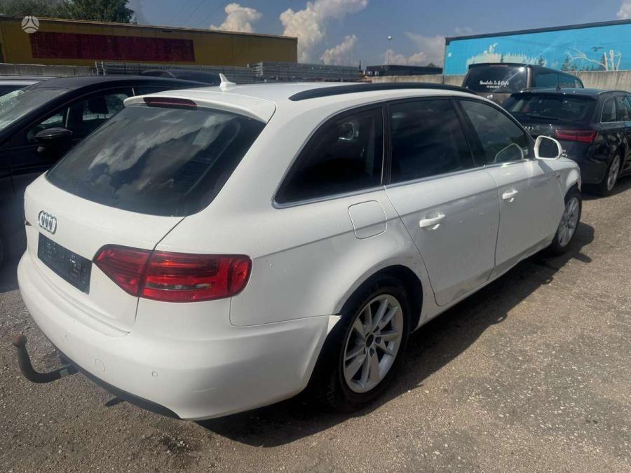 Balts Audi A4 2009 Marijampole, ar dzinēja tilpumu 2.00 L un nobraukumu 500 tūkst. km par 2900 €, foto 3 vietnē AUTOMOTO.COM.LV
