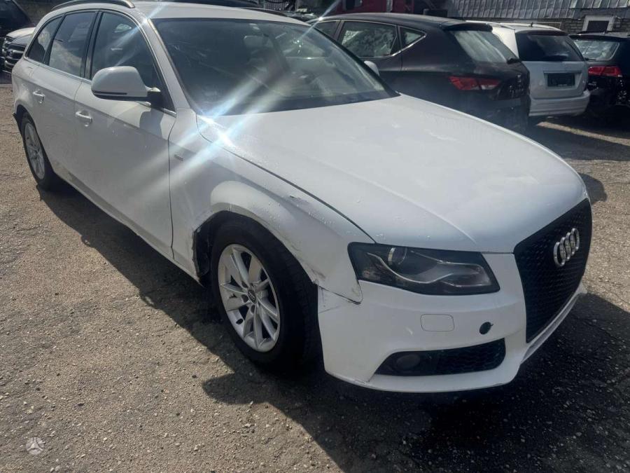 Balts Audi A4 2009 Marijampole, ar dzinēja tilpumu 2.00 L un nobraukumu 500 tūkst. km par 2900 €, foto 4 vietnē AUTOMOTO.COM.LV