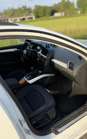 Balts Audi A4 2009 Valmiera, ar dzinēja tilpumu 2.00 L un nobraukumu 310 tūkst. km par 3950 €, foto 9 vietnē AUTOMOTO.COM.LV