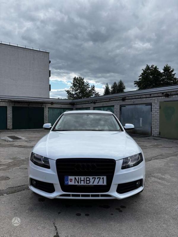 Balts Audi A4 2009 Jonava, ar dzinēja tilpumu 2.70 L un nobraukumu 305 tūkst. km par 5800 €, foto 3 vietnē AUTOMOTO.COM.LV