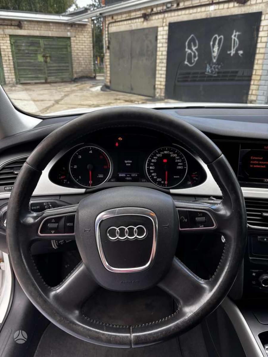 Balts Audi A4 2009 Jonava, ar dzinēja tilpumu 2.70 L un nobraukumu 305 tūkst. km par 5800 €, foto 15 vietnē AUTOMOTO.COM.LV