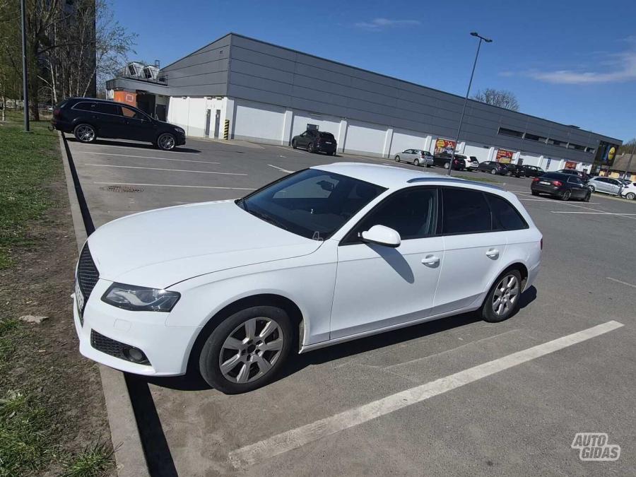 White Audi A4 2010 in Kaunas, with an engine capacity of 2.00 L and mileage of 285 thousand km for 5600 €, photo 4 on AUTOMOTO.COM.LV
