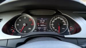 White Audi A4 2010 in Vilnius, with an engine capacity of 3.00 L and mileage of 349 thousand km for 6800 €, photo 21 on AUTOMOTO.COM.LV