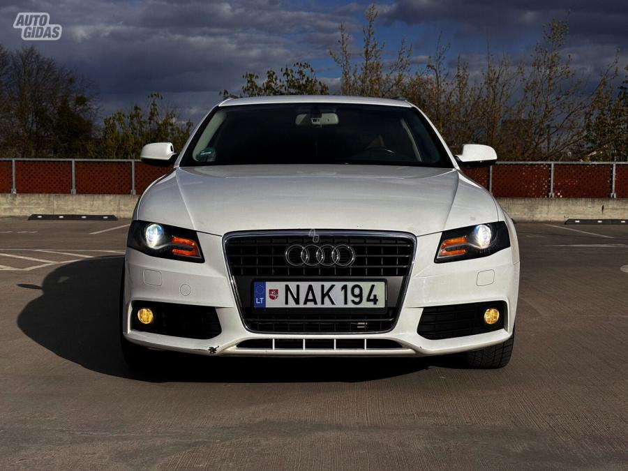 Balts Audi A4 2010 Kauņa, ar dzinēja tilpumu 2.00 L un nobraukumu 256 tūkst. km par 3500 €, foto 1 vietnē AUTOMOTO.COM.LV
