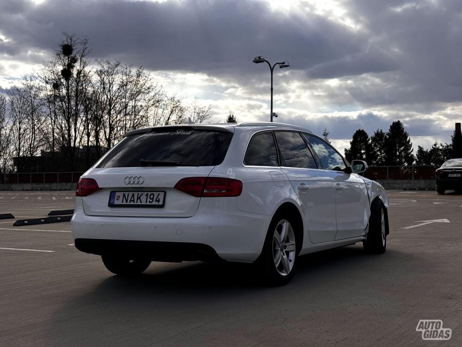 Balts Audi A4 2010 Kauņa, ar dzinēja tilpumu 2.00 L un nobraukumu 256 tūkst. km par 3500 €, foto 8 vietnē AUTOMOTO.COM.LV