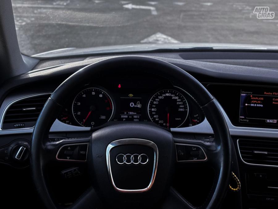Balts Audi A4 2010 Kauņa, ar dzinēja tilpumu 2.00 L un nobraukumu 256 tūkst. km par 3500 €, foto 13 vietnē AUTOMOTO.COM.LV