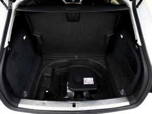 Balts Audi A4 2010 Kauņa, ar dzinēja tilpumu 2.00 L un nobraukumu 256 tūkst. km par 3500 €, foto 26 vietnē AUTOMOTO.COM.LV
