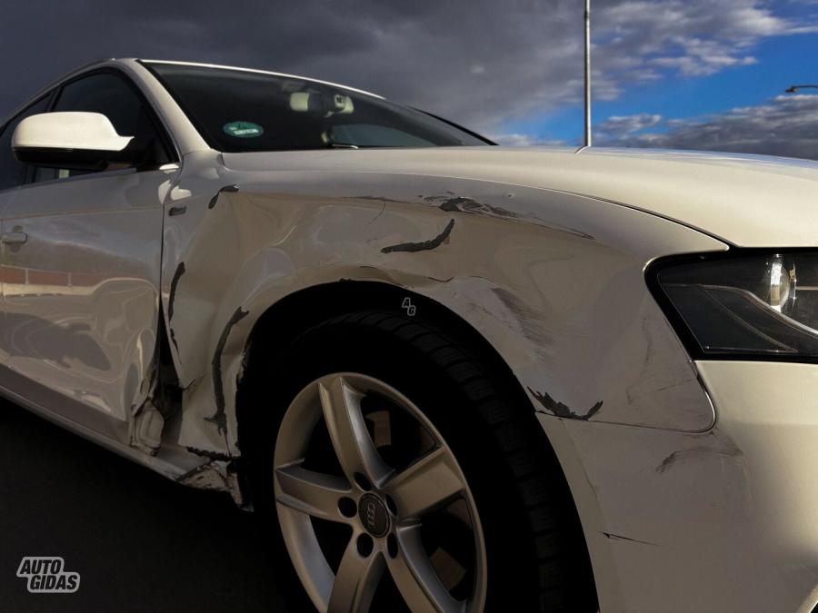 Balts Audi A4 2010 Kauņa, ar dzinēja tilpumu 2.00 L un nobraukumu 256 tūkst. km par 3500 €, foto 34 vietnē AUTOMOTO.COM.LV