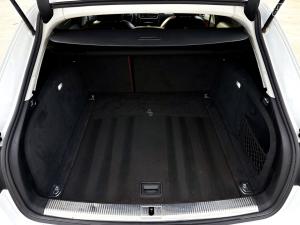 White Audi A4 2010 in Kaunas, with an engine capacity of 2.00 L and mileage of 256 thousand km for 3300 €, photo 27 on AUTOMOTO.COM.LV