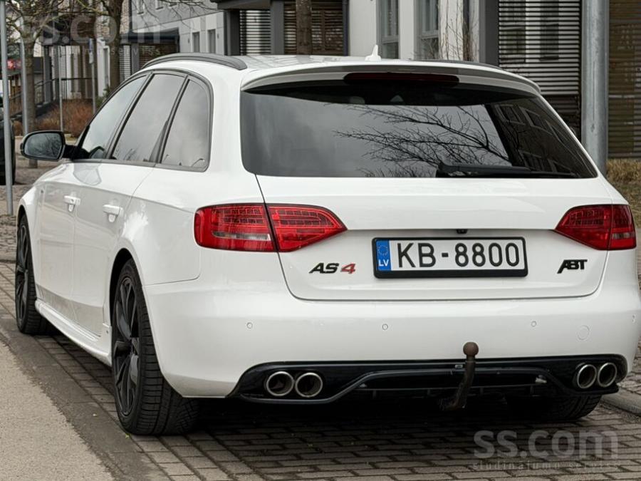 Balts Audi A4 2010 Rīga, ar dzinēja tilpumu 2.70 L un nobraukumu 451 tūkst. km par 5650 €, foto 1 vietnē AUTOMOTO.COM.LV