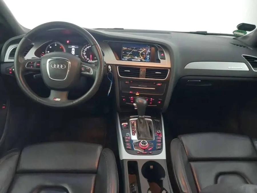 Balts Audi A4 2010 Mārupe, ar dzinēja tilpumu 3.00 L un nobraukumu 227 tūkst. km par 8450 €, foto 8 vietnē AUTOMOTO.COM.LV